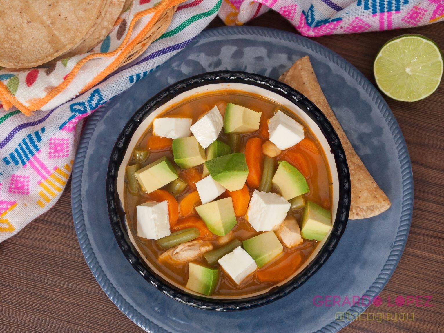 Caldo Tlalpeño - Gerardo Lopez